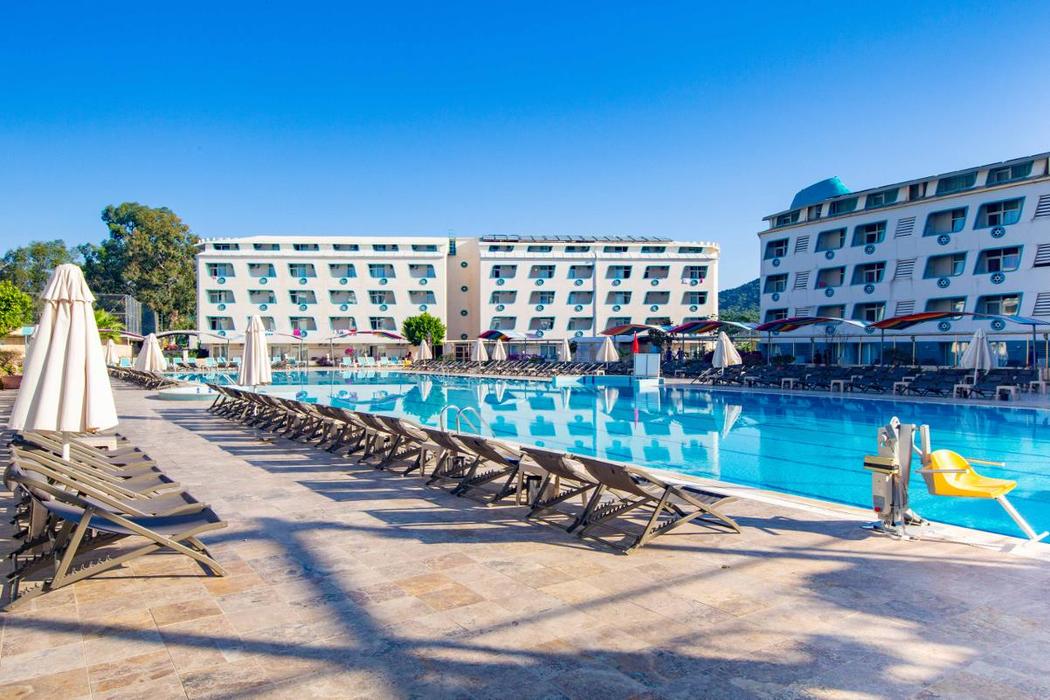 Daima Biz Hotel | Daima Biz Otel Uygun Fiyatlarla!