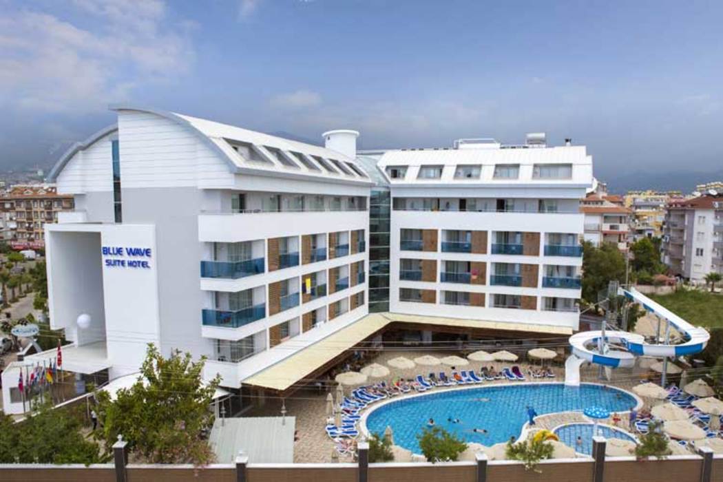 Blue Wave Suite Hotel