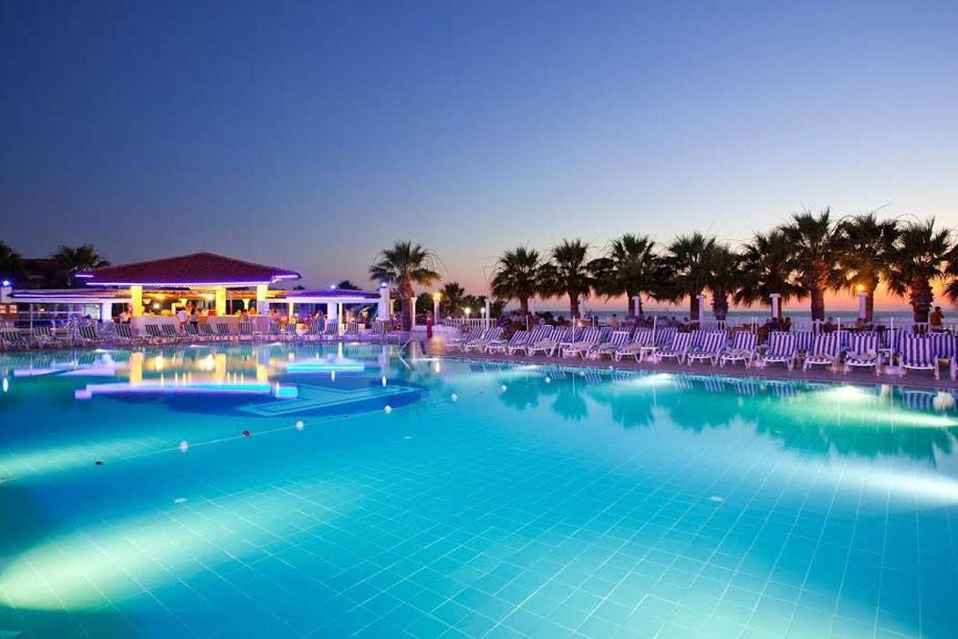 Lucas Didim Resort Otel