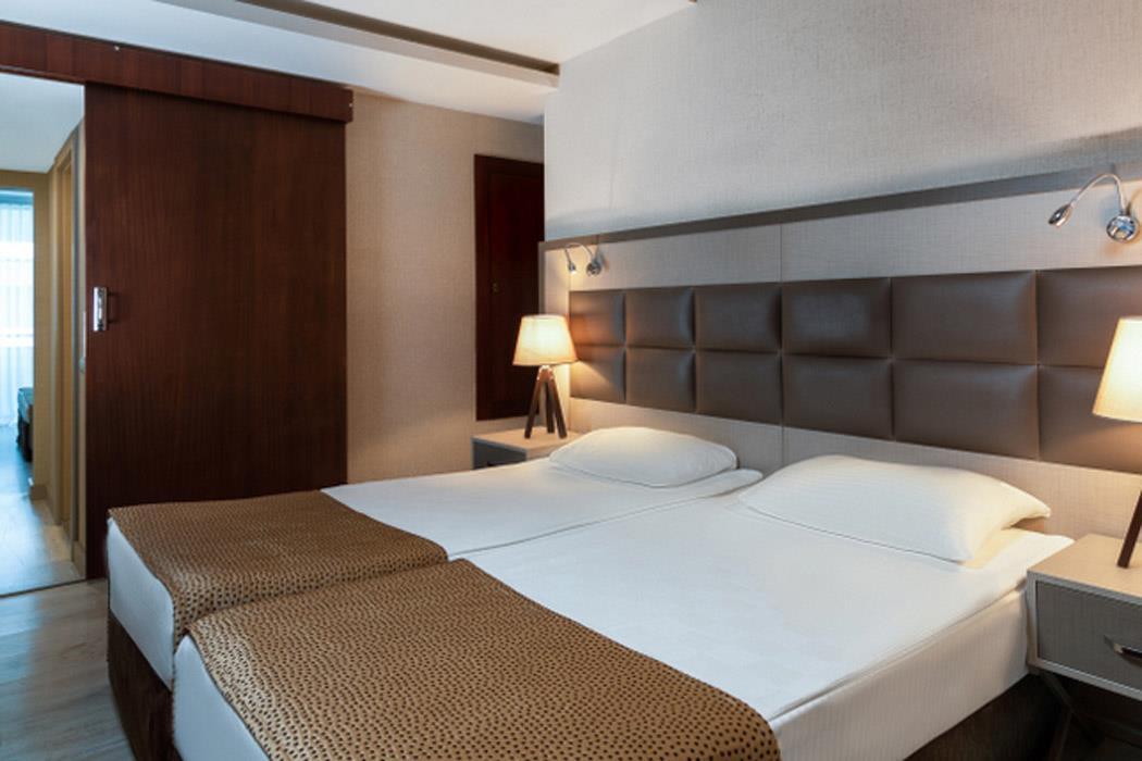 Ring Beach Hotel