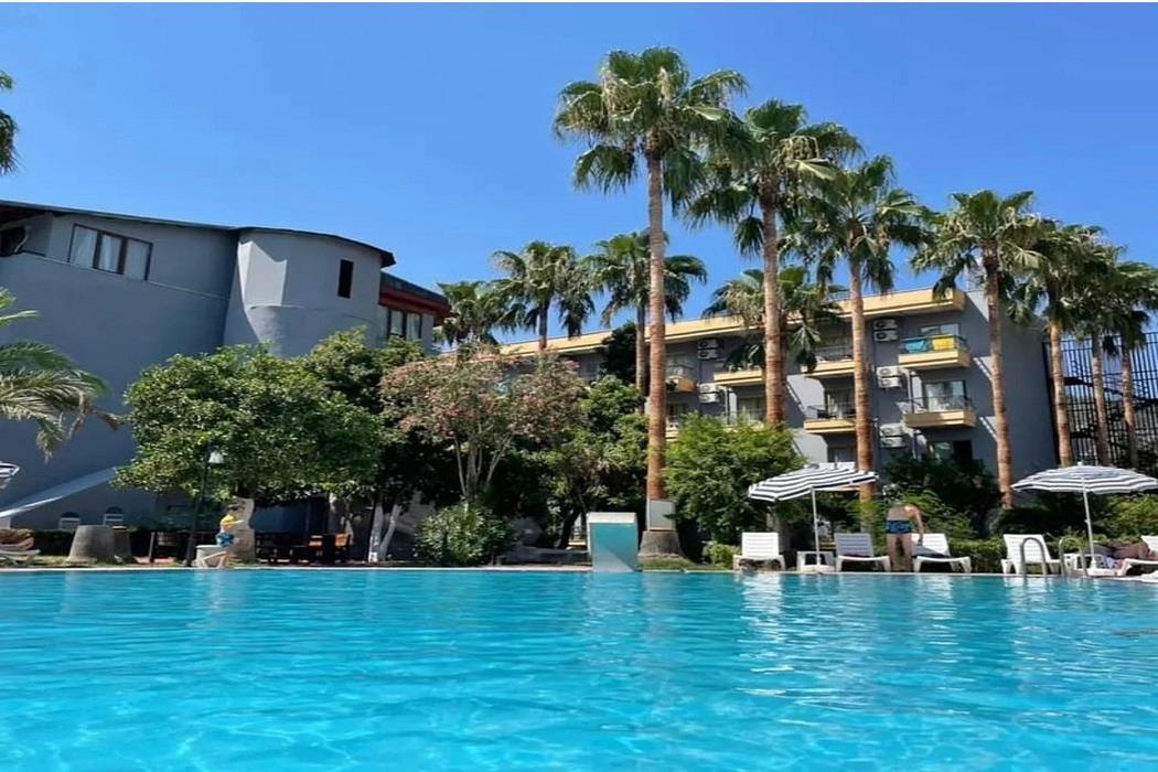 Belpoint Beach Hotel