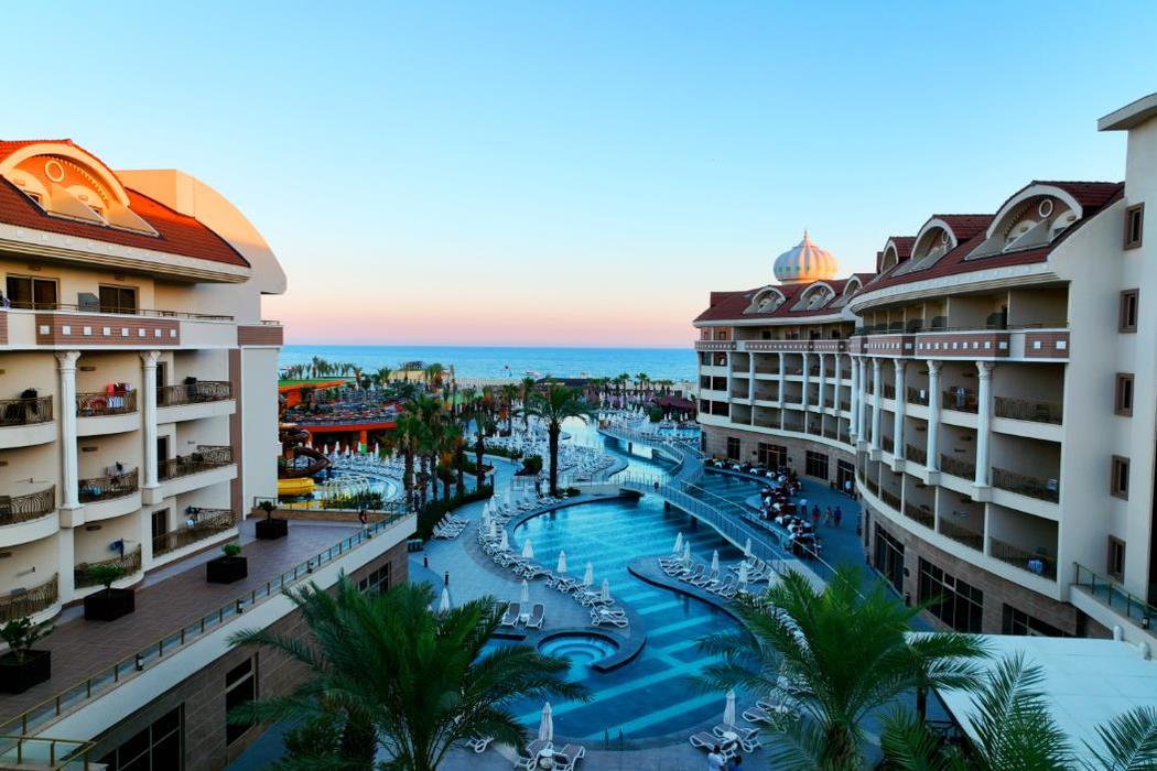 Kirman Belazur Resort Spa