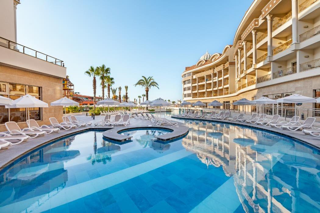 Kirman Belazur Resort Spa