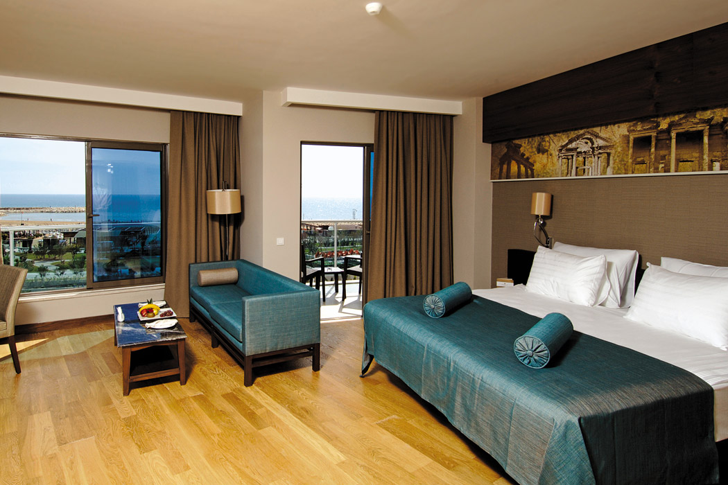 Commodore Elite Suites Spa