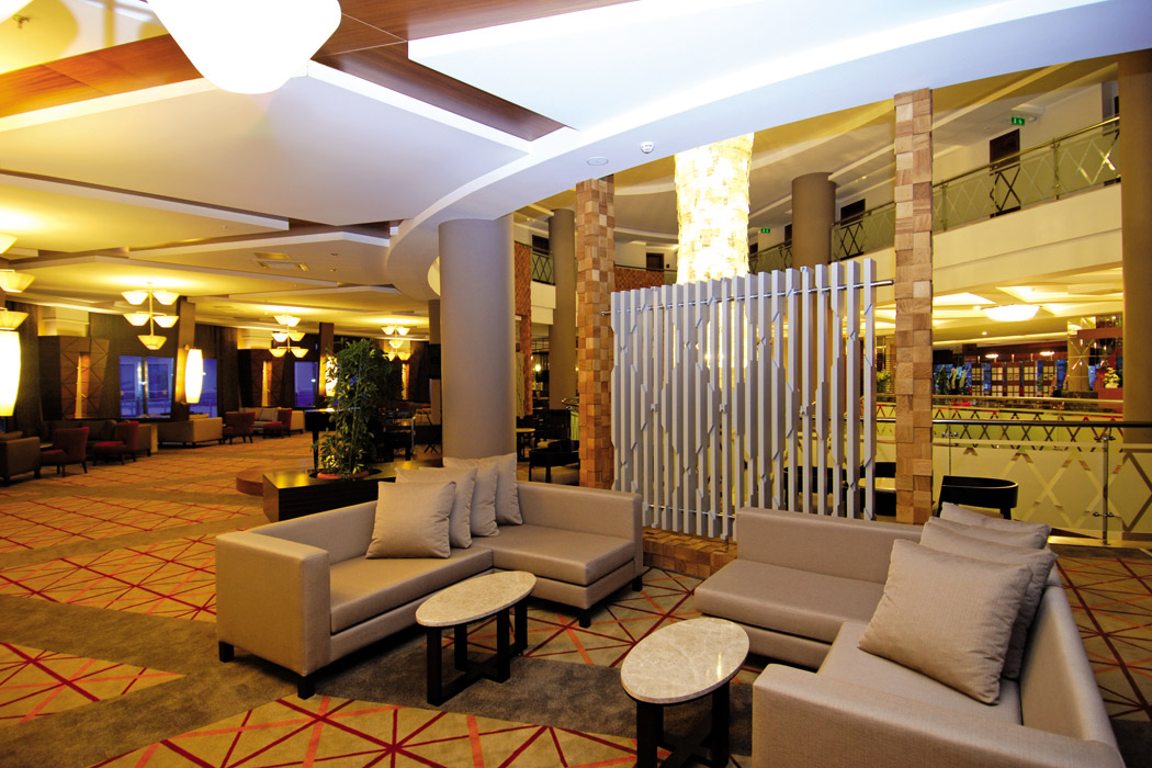 Commodore Elite Suites Spa